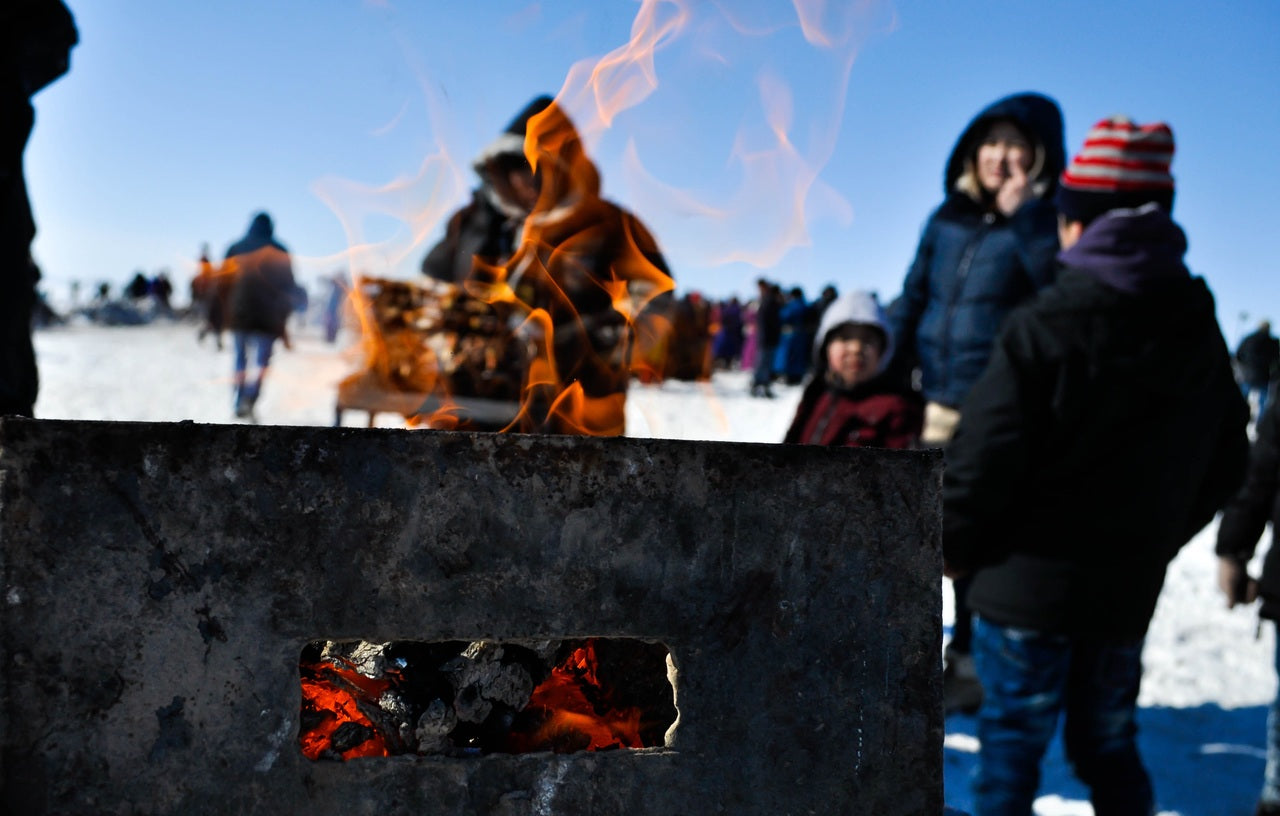 How to Host an Outdoor Winter Party: 3 Unique Ideas – Tom's of Maine